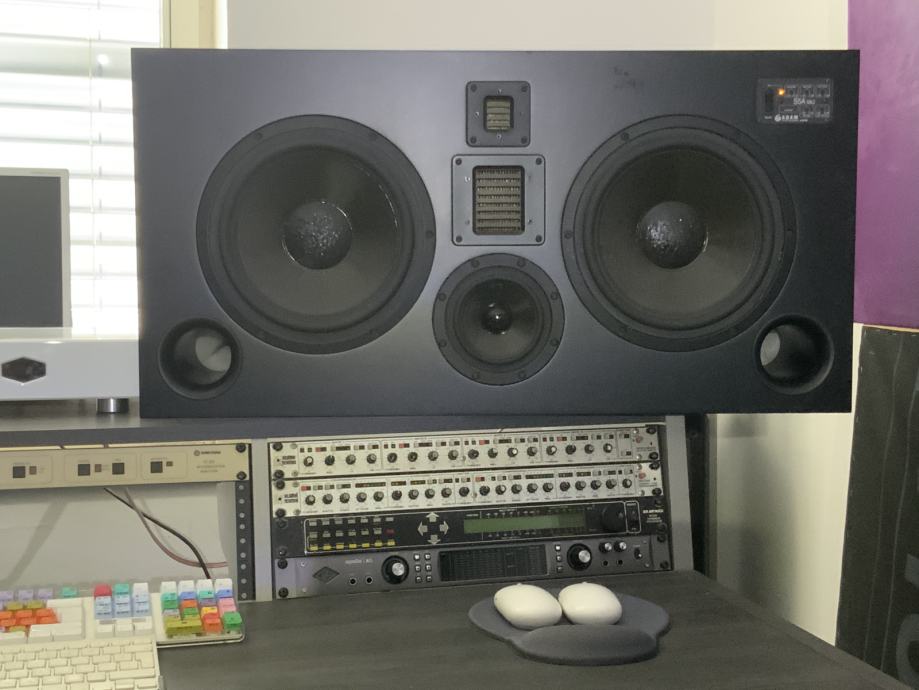 STUDIJSKI VRHUNSKI ZBOČNIKI ADAM AUDIO.S5A MkII aktivni trosistemski