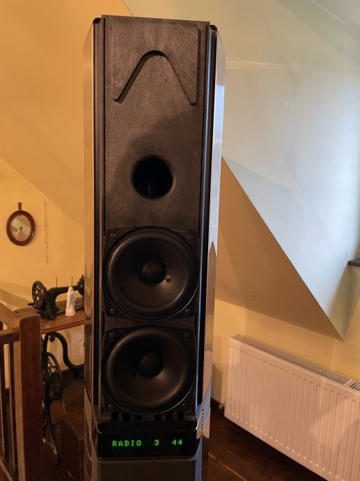 BeoLab Penta MK3 zvočniki in ojačevalec BeoMaster 7000 BANG & OLUFSEN