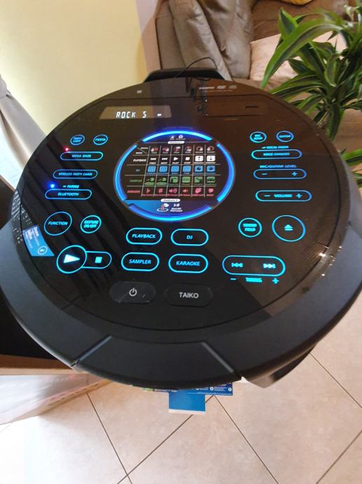 Nov party zvočnik Sony Mhc 83 d 1000w