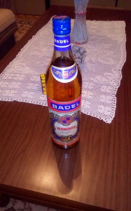 Pijača Badel Vermouth