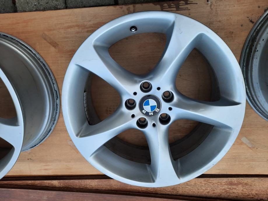 2x BMW style 230 original deljene