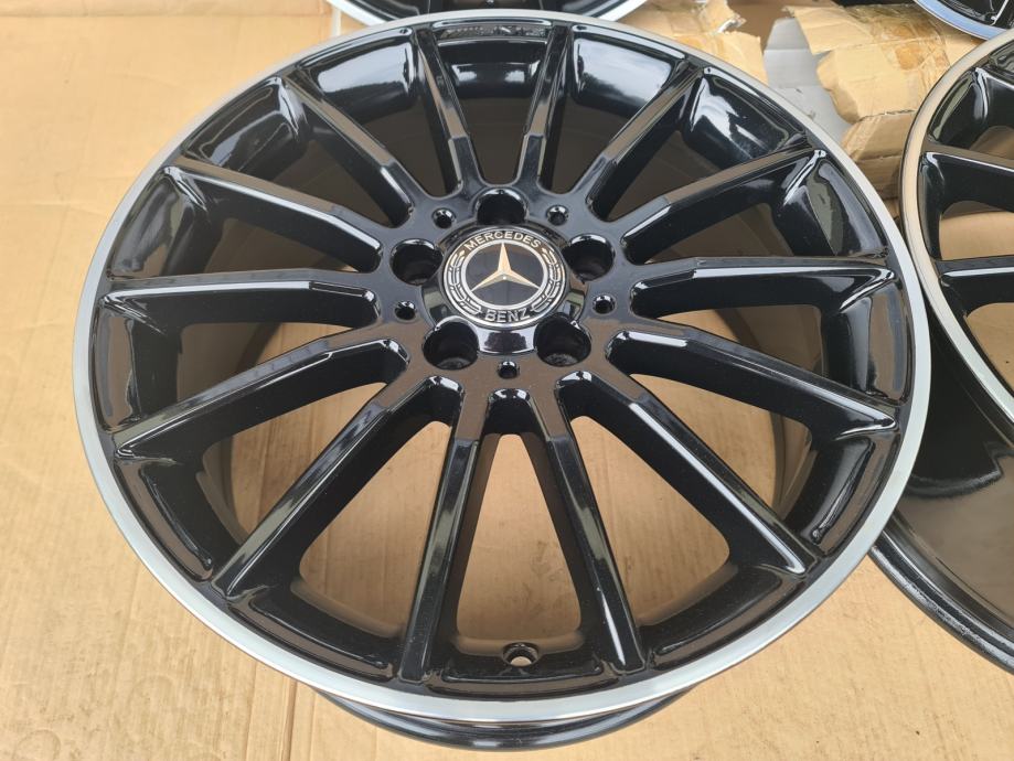 AMG Mercedes original 18 Alu: 7,5 x 18 ET52 - AMG A1764010200