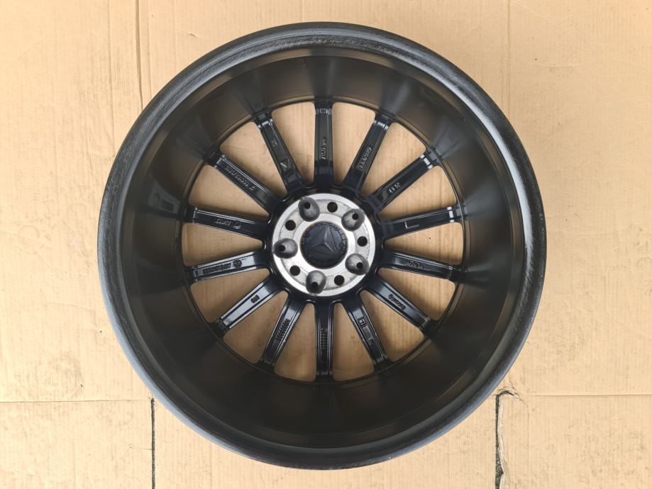 AMG Mercedes original 18 Alu: 7,5 x 18 ET52 - AMG A1764010200