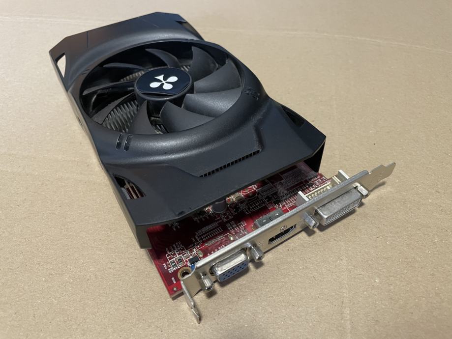 AMD Radeon HD6750 1GB