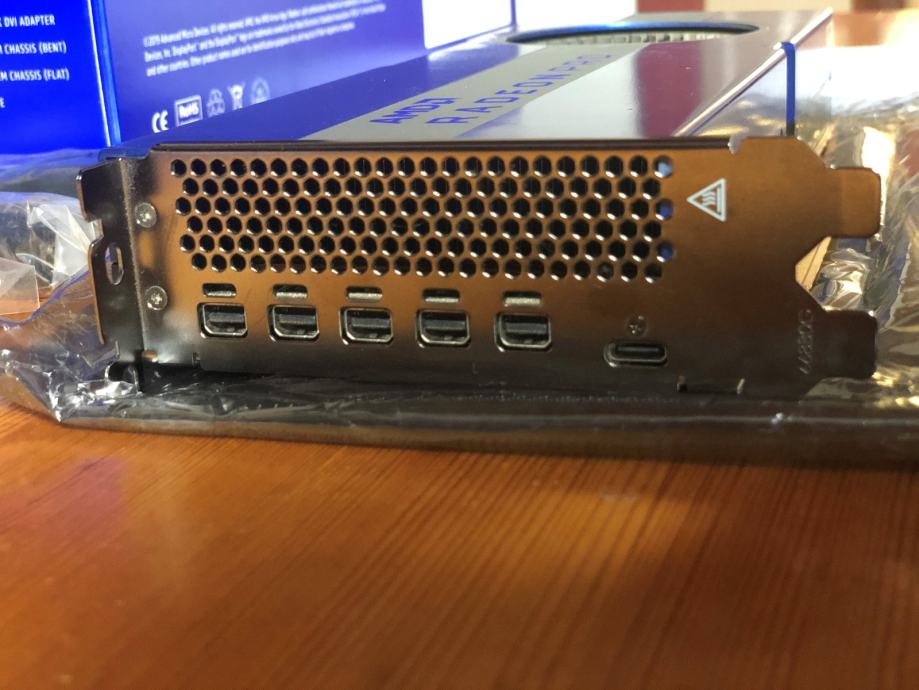 AMD Radeon PRO W5700 8GB (Quadro RTX 4000)