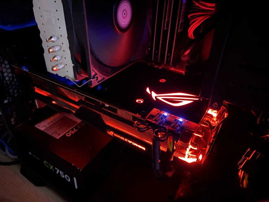 Radeon RX 5700 XT ROG STRIX