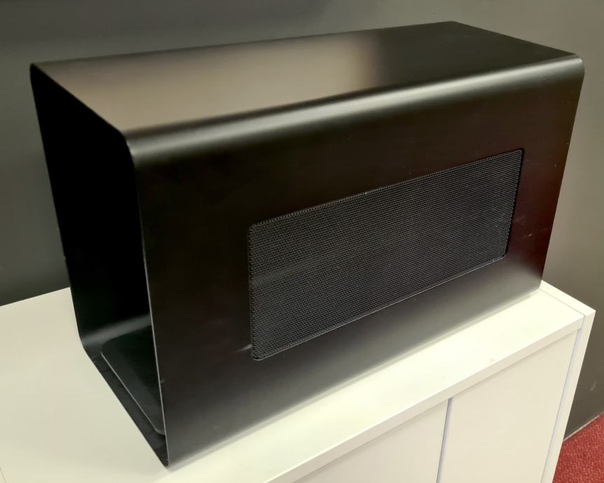 Razer core x + AMD Radeon rx Vega Sapphire 8gb hbm2