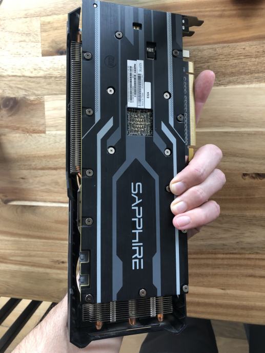 Sapphire Nitro R9 390 8GB Triple DP