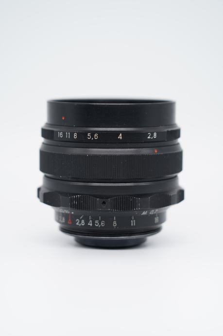 Mir-1B 37mm f2.8 m42 navoj