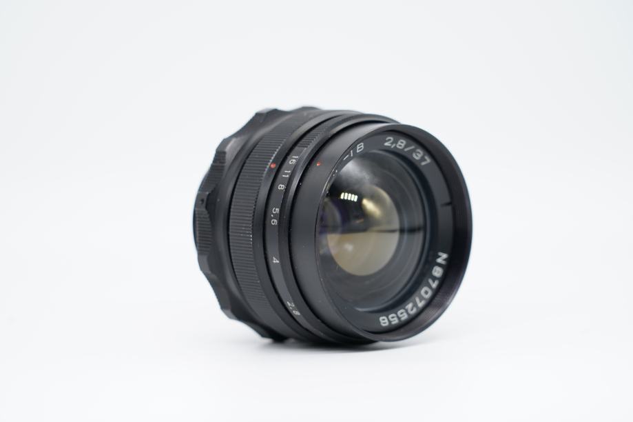 Mir-1B 37mm f2.8 m42 navoj