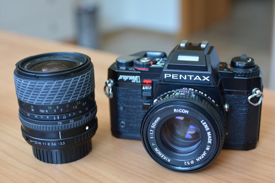 Pentax Program A in 2 objektiva