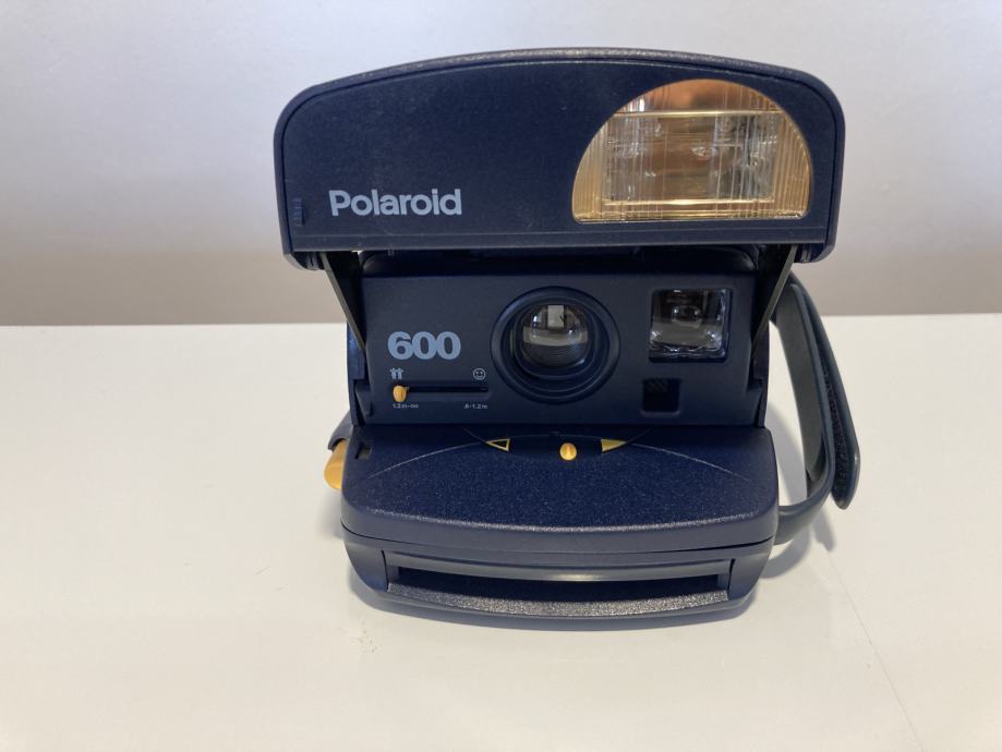 POLAROID 600 EXPRESS BLUE INSTANT FILM CAMERA