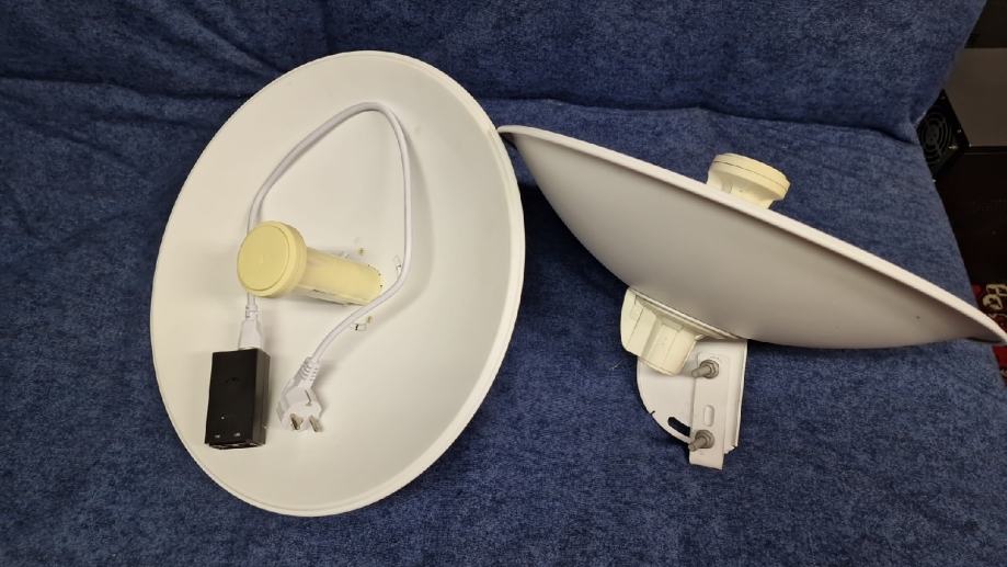 2x wifi Ubiquiti nanobeam m5, priložen 2x napajalnik POE,