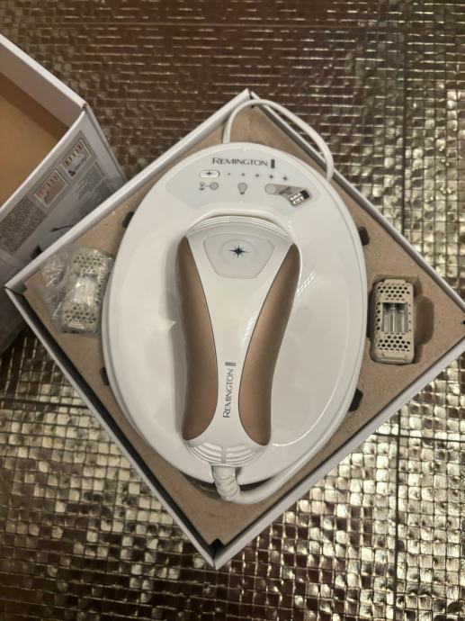 Odstranjevalec dlak Remington IPL 6000 i-light Pro
