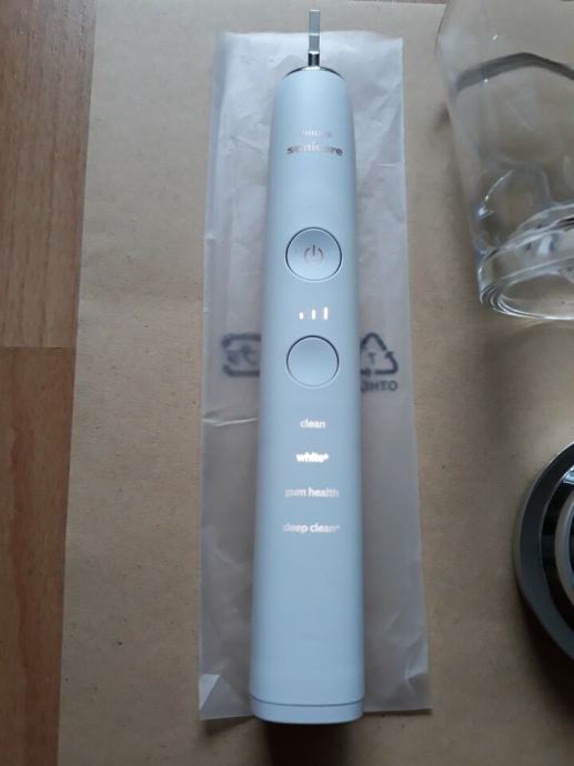 Philips Sonicare DiamondClean Smart 9000
