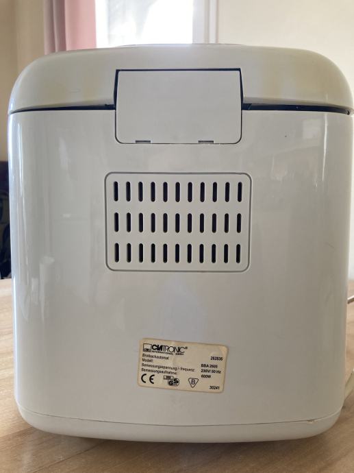 Aparat za peko kruha CLATRONIC BBA 2605