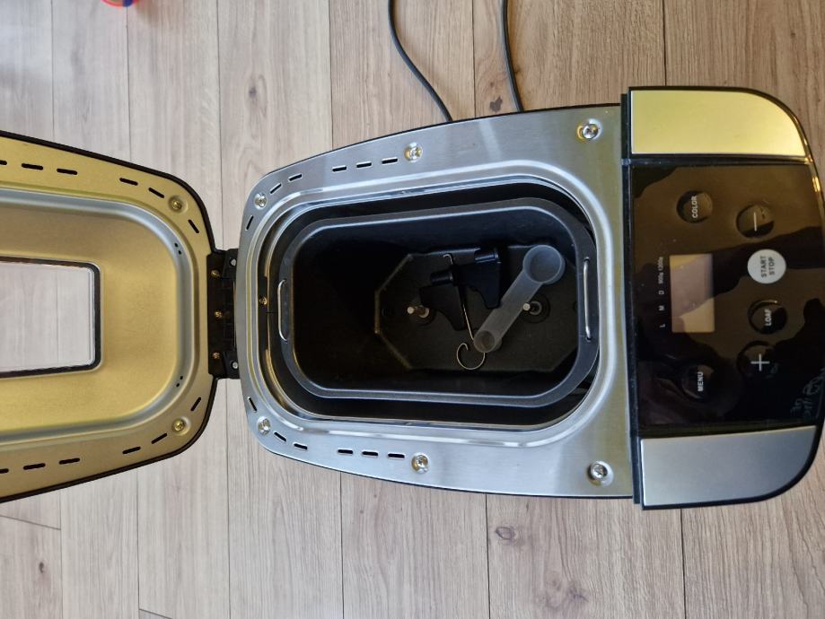 Aparat za peko kruha Gorenje BM 1210 BK