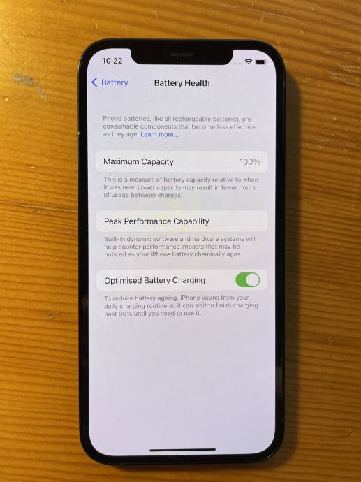 Apple iPhone 12 64GB (100% battery health)