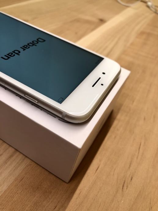 iPhone 8 plus 64gb white