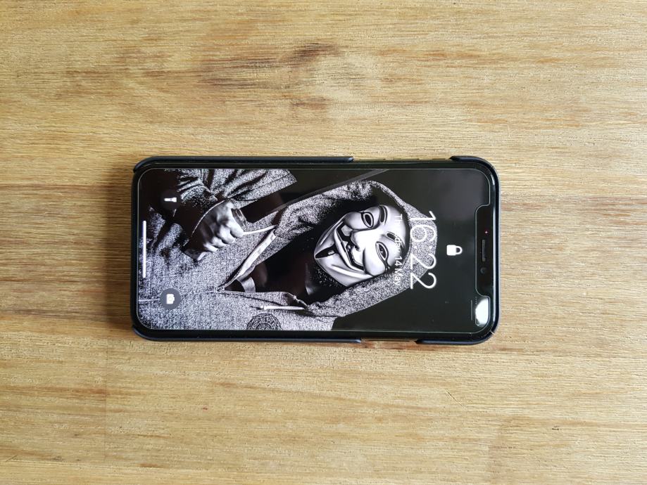 IPHONE X ODLIČNO STANJE