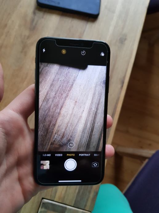 IPHONE X ODLIČNO STANJE