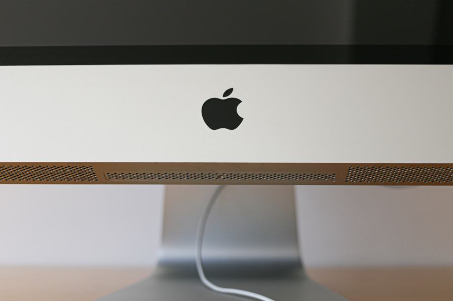 Apple iMac 24 2009 - brezhiben - SSD 240 GB + 640 GB HDD