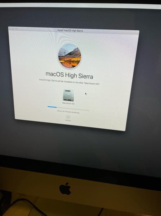 iMac 21.5” Mid 2010 (i5/6GB/512GB/HD6750)