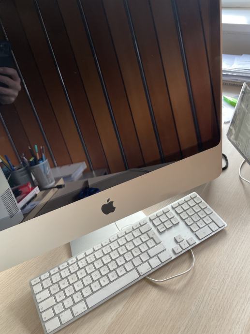 iMac (24-inch, Early 2009)