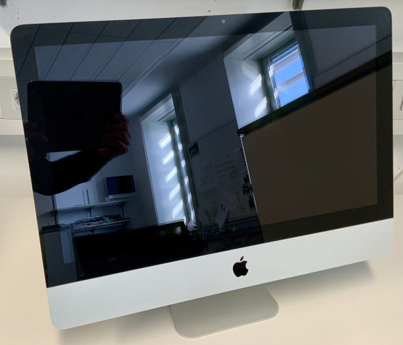 Računalnik Apple iMac 21.5, Mid 2010, macOS Monterey, AMD M4000