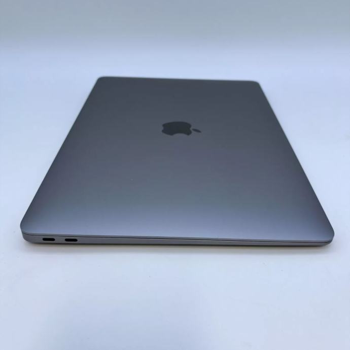 13-palčni MacBook Air - Space Grey - M1, 16 GB RAM, 512 GB SSD