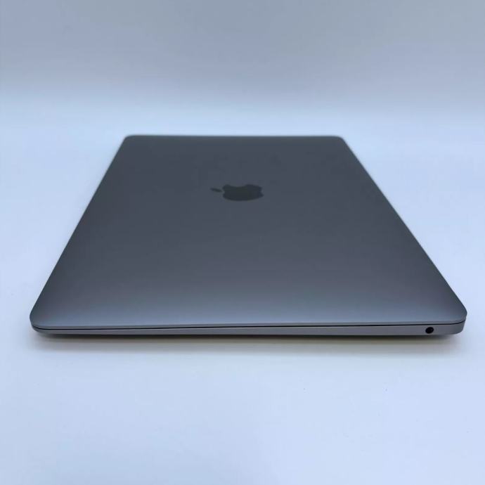 13-palčni MacBook Air - Space Grey - M1, 16 GB RAM, 512 GB SSD