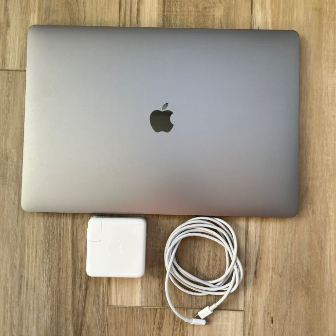 2019 APPLE MACBOOK PRO 16 A2141 Intel i9 2,3 GHz 16 GB 1 TB SSD