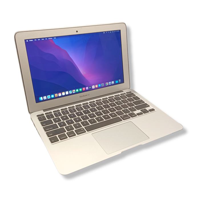 (8600) Apple MacBook Air A1465 128GB