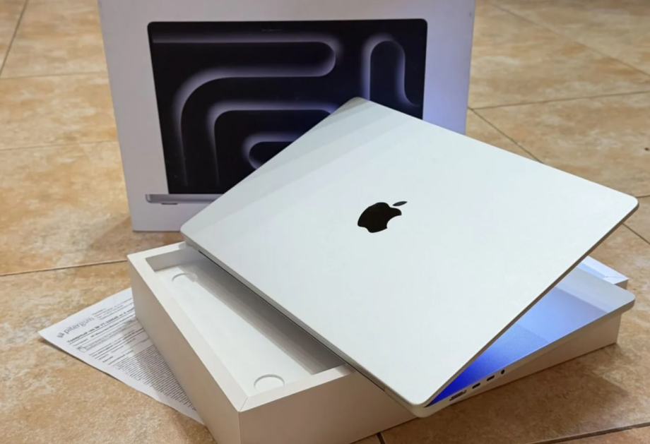 Apple Мaсbооk Pro 16 M4 (24RAM 512GB SSD)