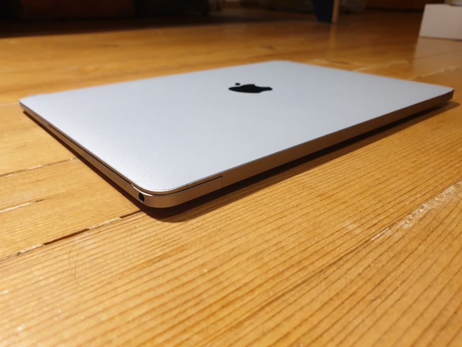 Apple Macbook 12 Silver 8GB Ram 256GB NOVA BATERIJA! Prenosnik