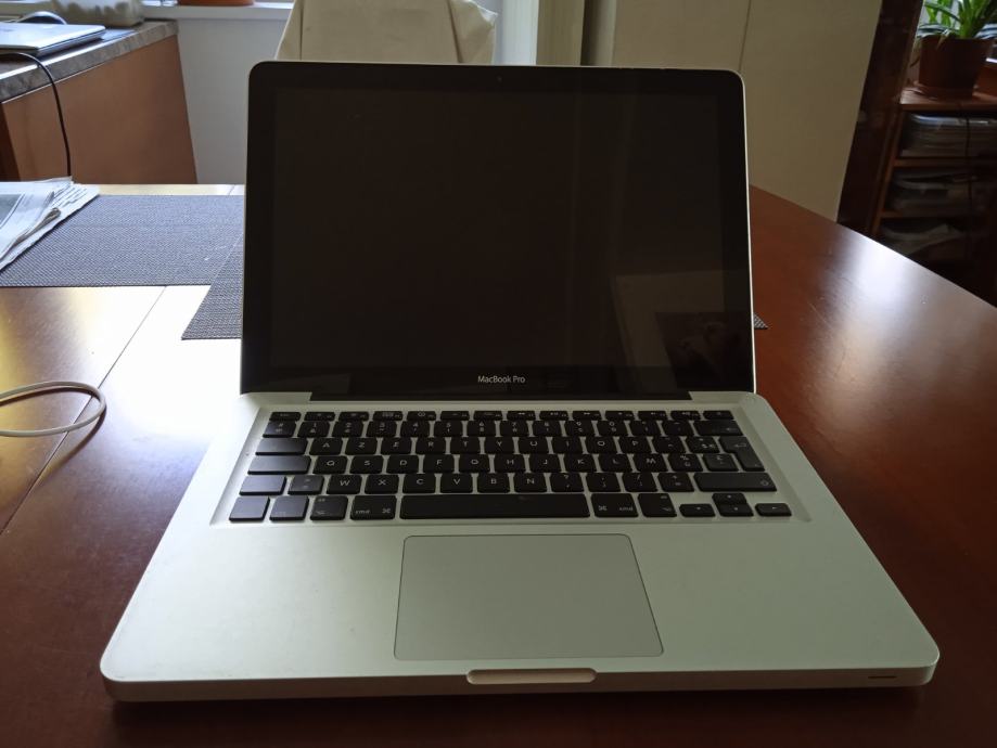 Apple Macbook 2010 13