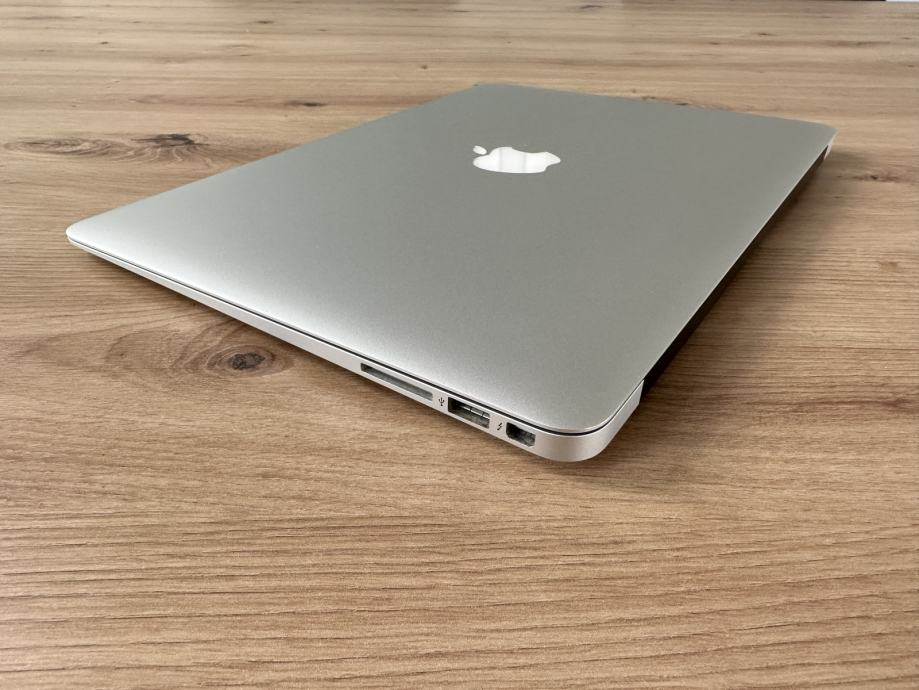 Apple MacBook Air model A1466 13,3/i7 2,2GHz/8GB/512GB