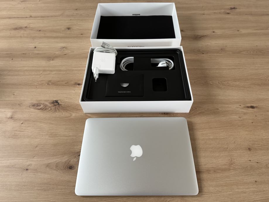 Apple MacBook Air model A1466 13,3/i7 2,2GHz/8GB/512GB