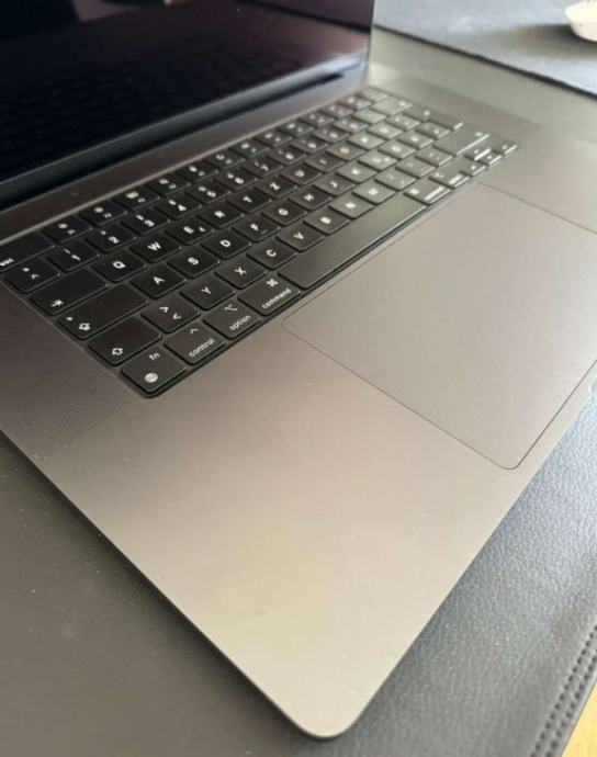 Apple MacBook M3 Pro 14 M2 2023 (1TB SSD, M3 PRO, 18 GB)