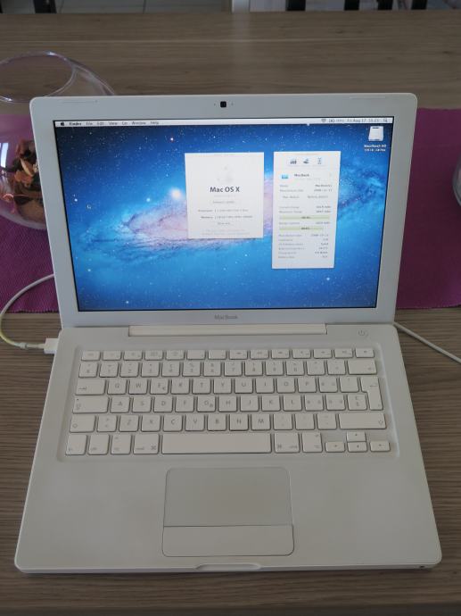 Apple MacBook Prenosnik