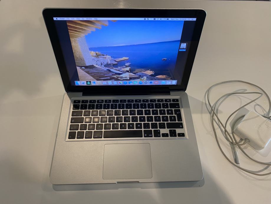 Prenosni računalnik Apple Macbook Pro 13, (tipkovnica v okvari)