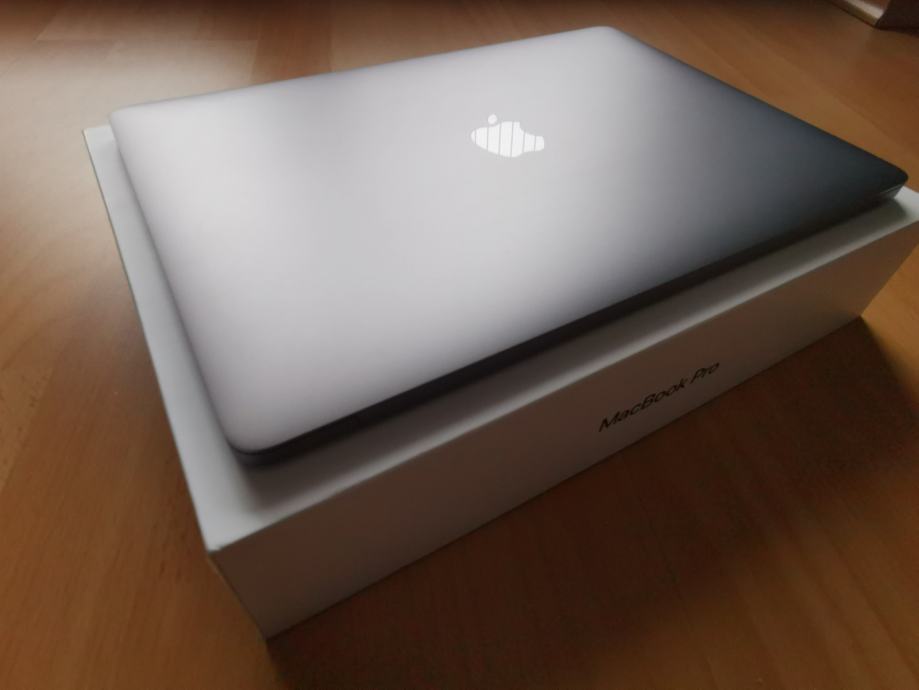 Apple Macbook Pro 13 Mid-2017 256GB 8GB Ram Intel Core i5 2.3