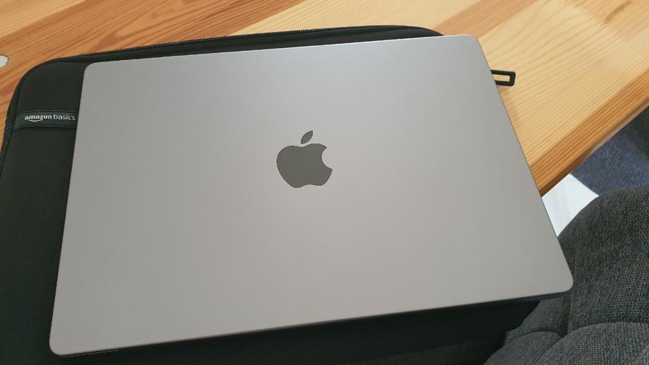 Apple MacBook Pro 14 M1 Max 32GB 1TB US layout