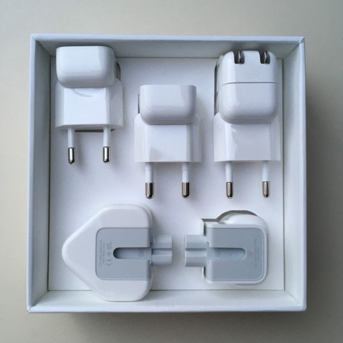 Apple World Travel Adapter Kit