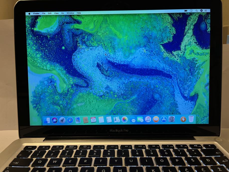 MacBook Pro 13 inch 2011