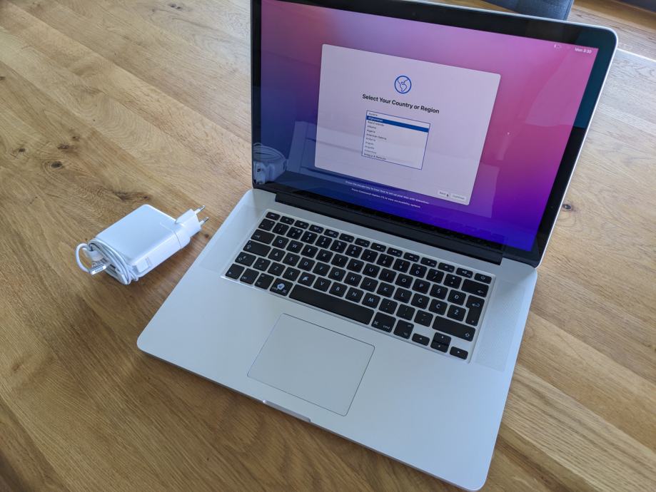 MacBook Pro 15 (mid 2015)