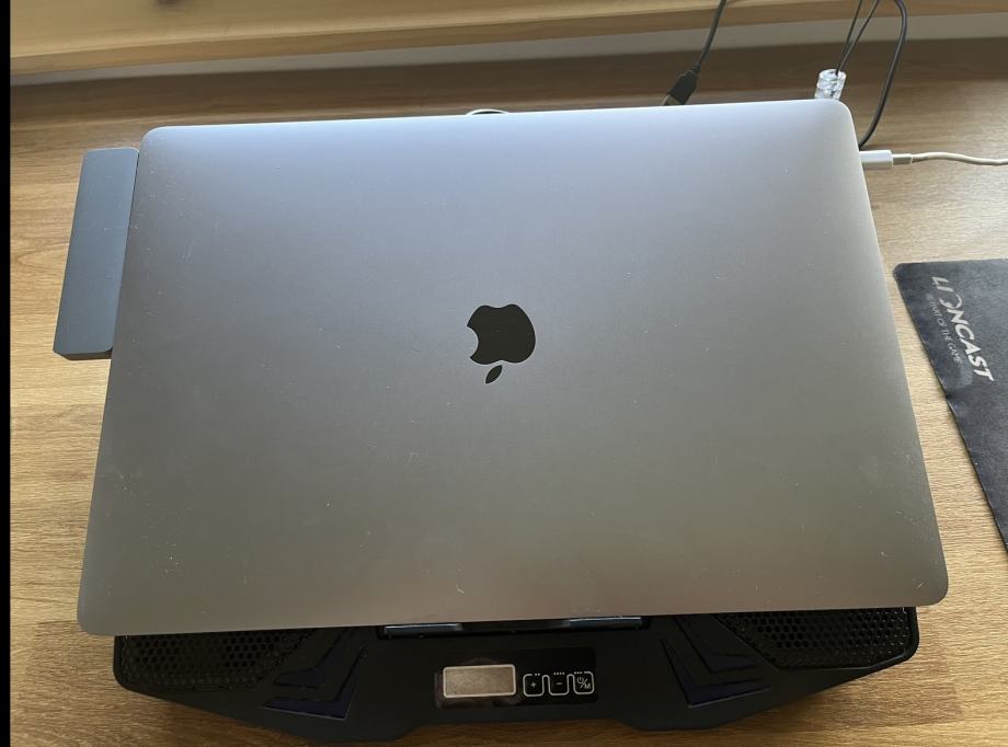 MacBook Pro 16 16GB RAM, 1TB, i9, AMD Radeon Pro 5500M 4GB