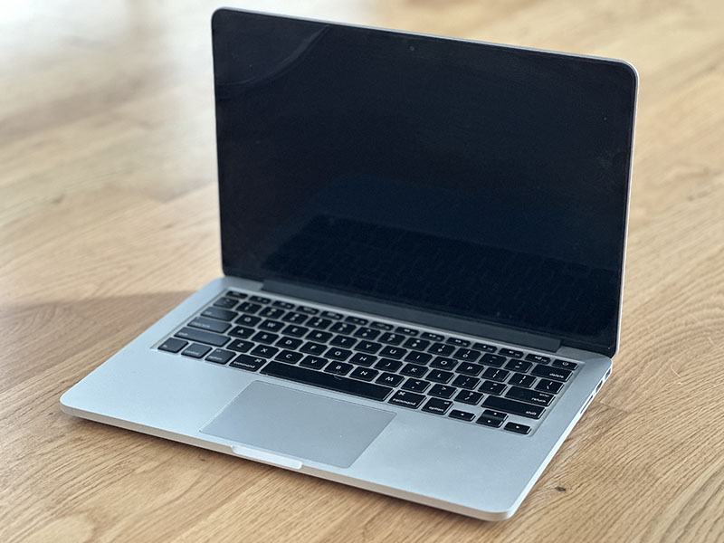 Macbook Pro (Retina, 13-inch, Early 2015)