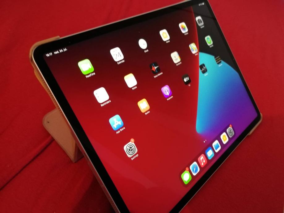 Apple iPad Pro 12.9 3rd Gen 64GB Wi-Fi