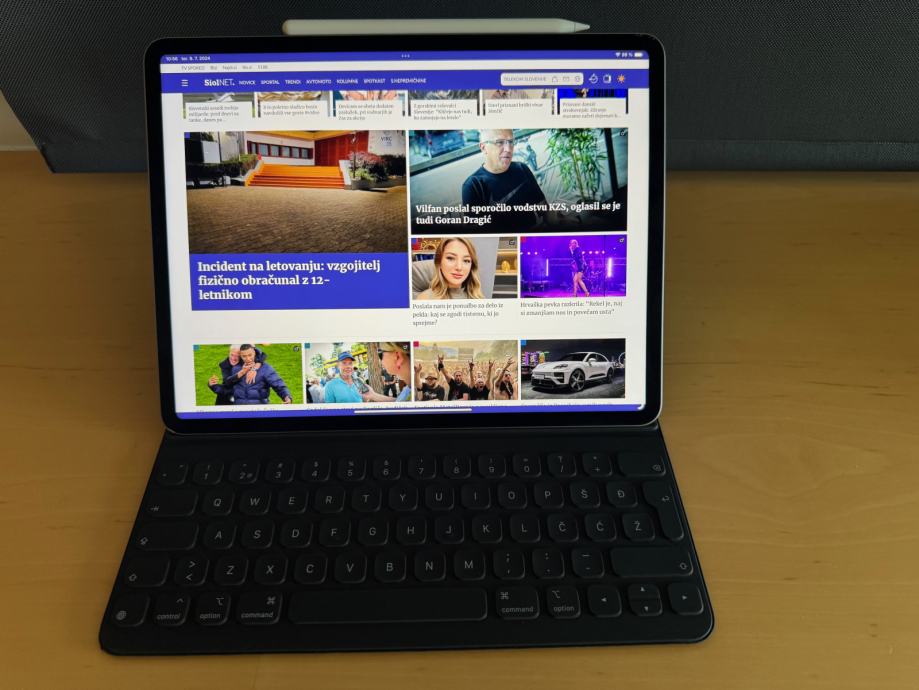 iPad Pro 12,9-inch 512 GB (6. generacija) + Smart Keyboard Folio (SLO)
